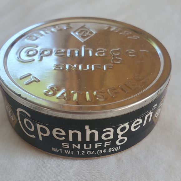 US Tobacco Co | Accessories | Copenhagen Snuff Vtg 996 Tin Cardboard ...